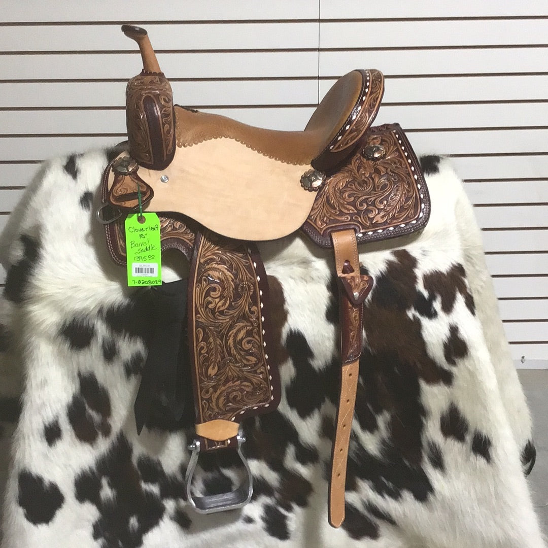 Cloverleaf 15" Barrel Saddle