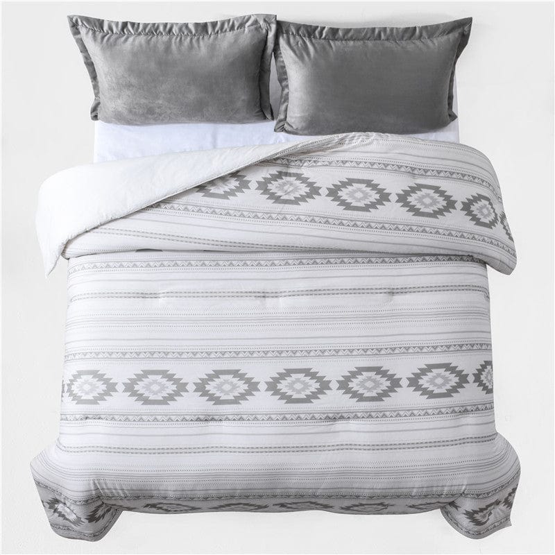 HiEnd Accents Free Spirit 4 PC Bedding Set Grey/White King – Irvine Tack & Western Wear